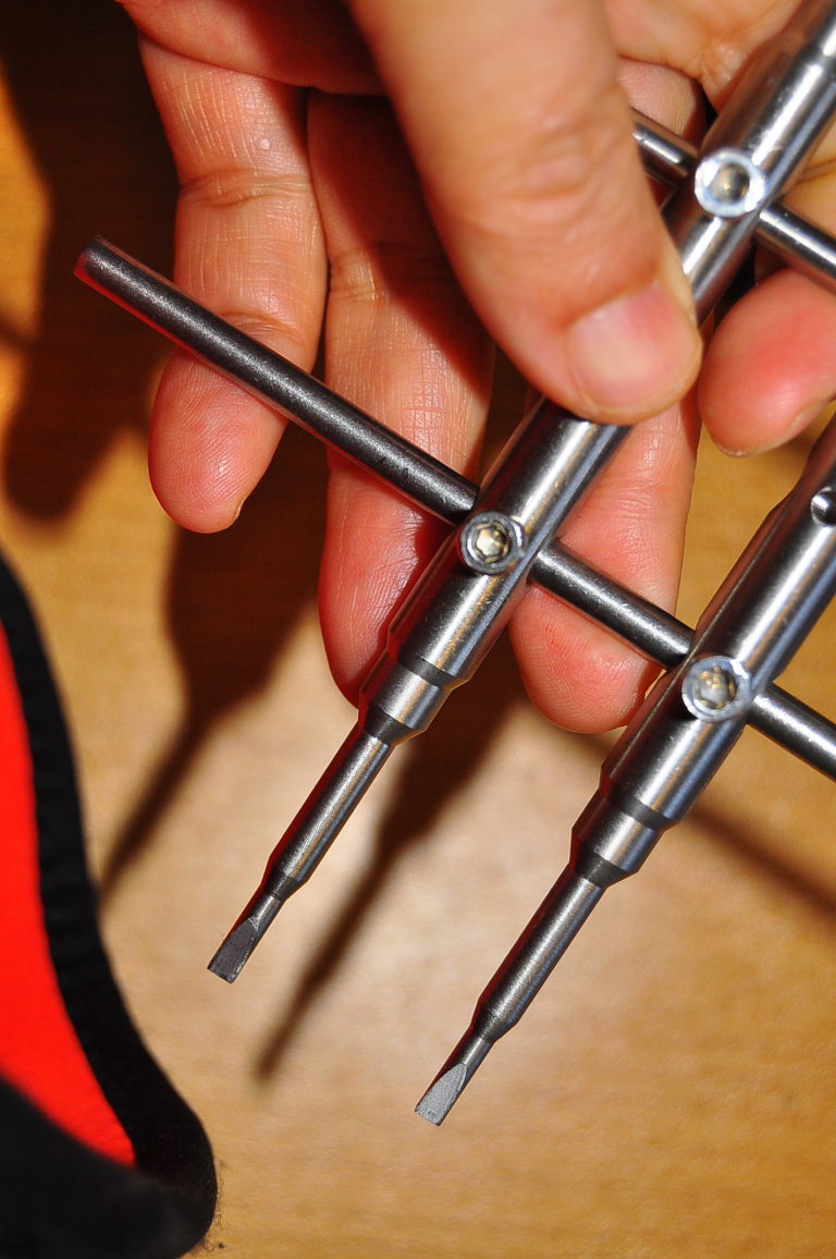 Camera lens bent-tip spanner maintenance tool Instruction | le_prestige ...